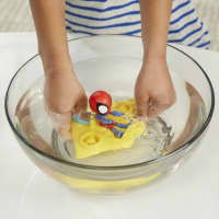 Jual Marvel Spidey And His Amazing Friends Spidey Water Web Raft ...