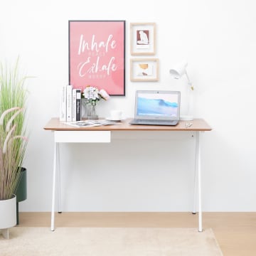 Jual Informa Ivy Meja Kantor Cokelat Walnut Terbaik | Informa