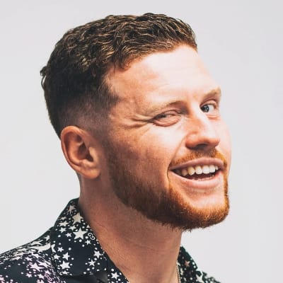 Behzinga - Biography, Age & Facts - Starlogue
