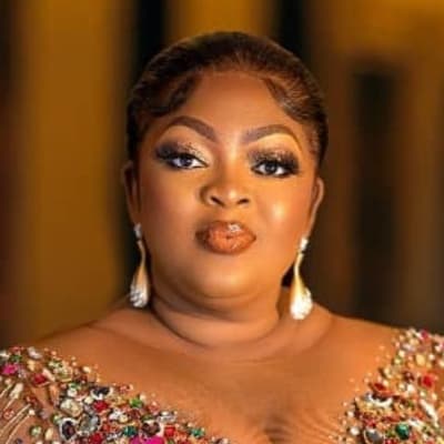 Eniola Badmus - Biography, Age & Facts - Starlogue