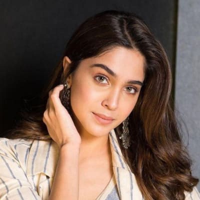 Sharvari - Biography, Age & Facts - Starlogue