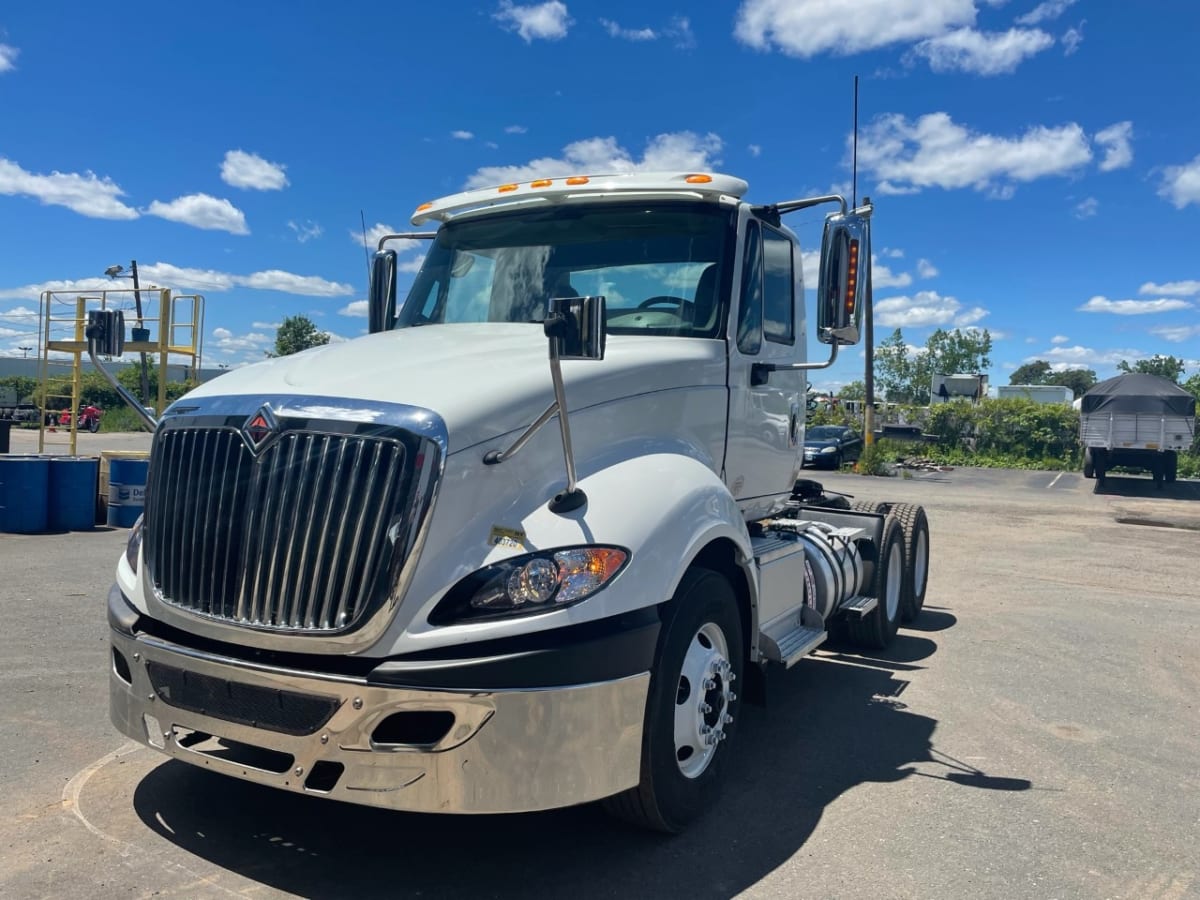 Navistar International PROSTAR 4X2