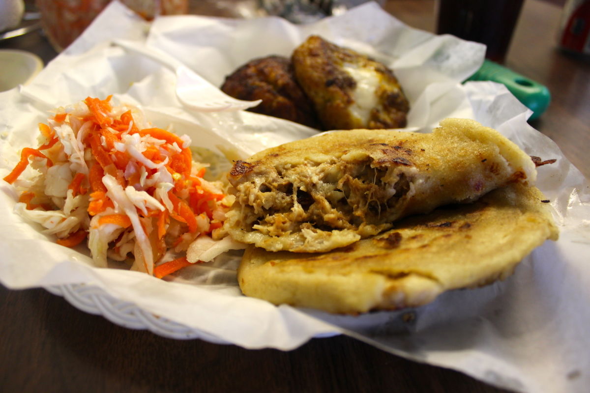 Pupusas for All at El Petate | Houstonia Magazine