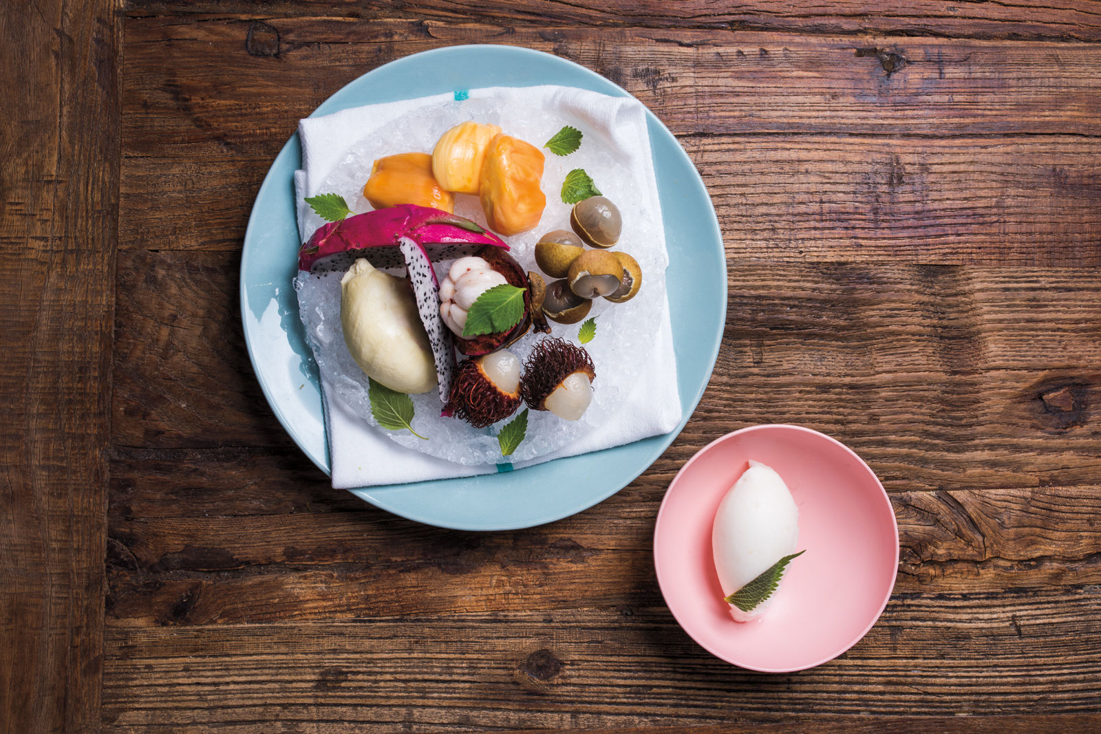 Stateside's New Sibling Cocktail Bar, Foreign National, Is a Dark Den ...