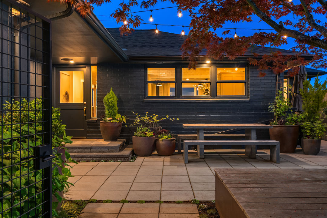 Property Watch: An Imaginative Seattle Remodel with a Built-In Reading ...