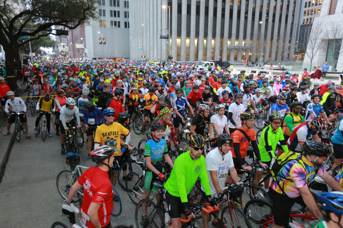 Explore the City Healthfully on the Tour de Houston | Houstonia Magazine