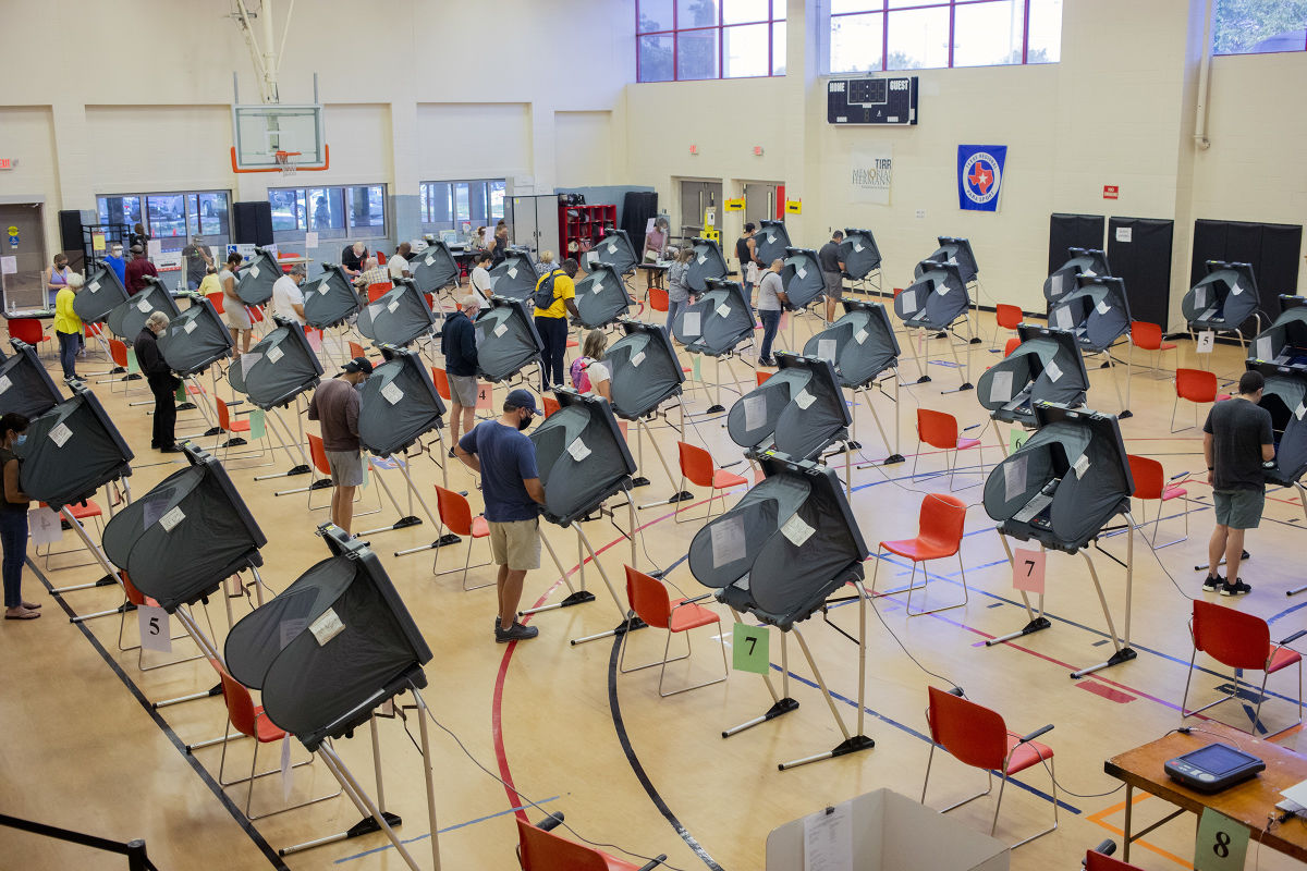 Scenes from Houston's Record-Breaking First Day of Early Voting ...