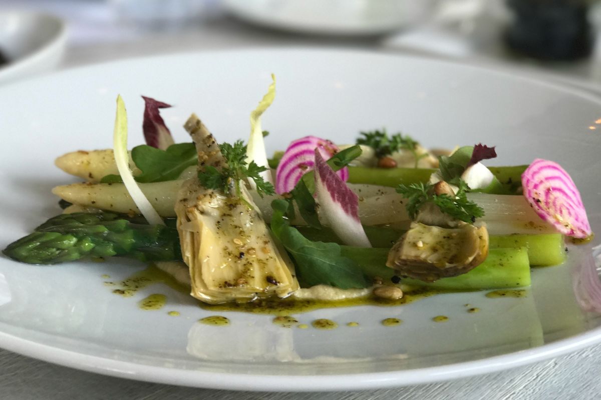 Eating Lean on La Table's Remade Patio | Houstonia Magazine