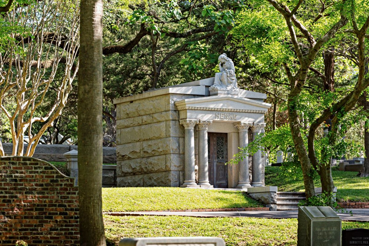 A Guide to Glenwood Cemetery’s Famous Houstonians | Houstonia Magazine