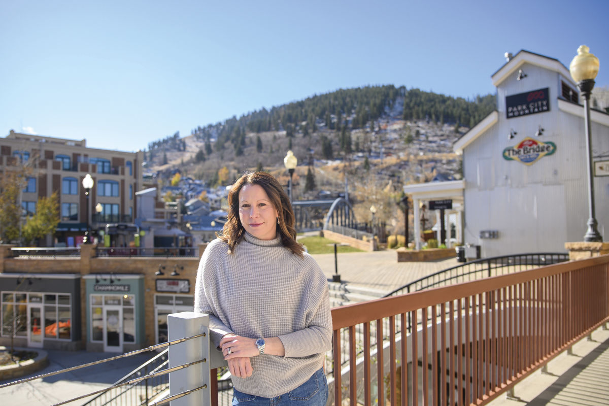 Meet Emily Cook Lauer: US Ski and Snowboard’s First Female Head Coach ...