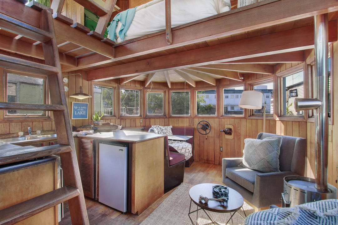 Property Watch: Lake Washington Ship Canal Houseboat | Seattle Met