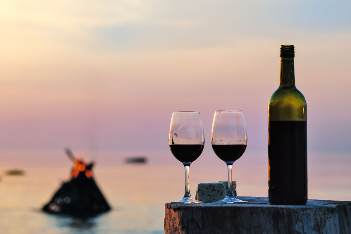 Goodbye, Champagne Sunsets? A State Bill Wants to Outlaw Booze on ...