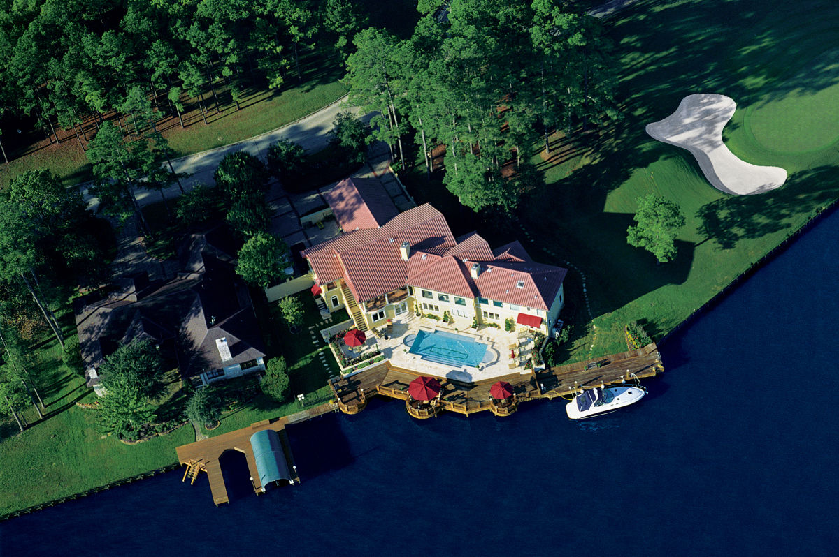 The Houstonian's Essential Guide to Owning a Second Home | Houstonia ...