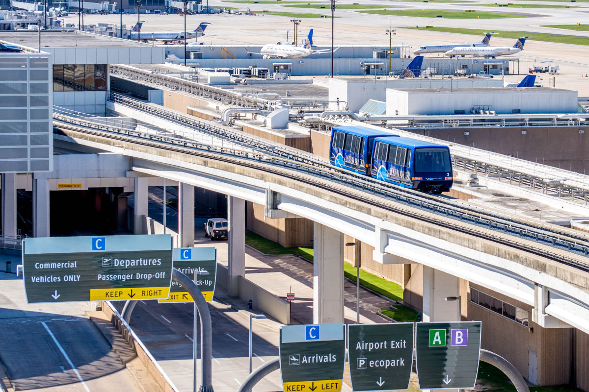 George Bush Intercontinental Is the Most On-Time Airport in Texas ...