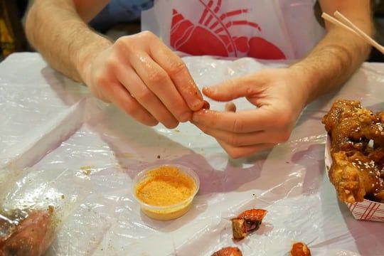 Video: How to Peel Crawfish Like a Pro | Houstonia Magazine