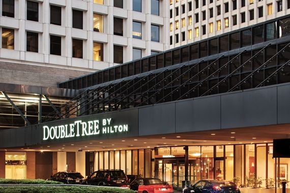 Take a Staycation: DoubleTree by Hilton Hotel | Houstonia Magazine