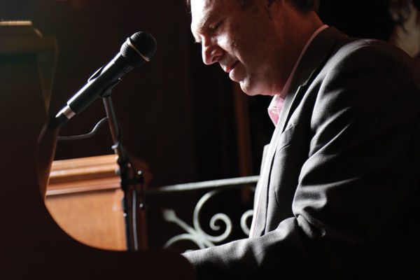 Pianist Eddie Tobin is a Sarasota Lounge Legend | Sarasota Magazine