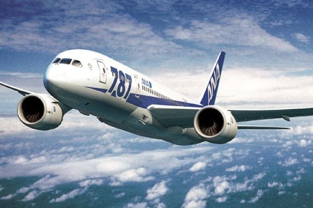 The Boeing 787 Dreamliner Flies Again | Seattle Met