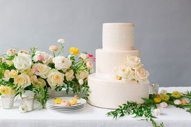 Perfect Match: 4 Wedding Cakes Inspired by Gowns, Flowers, Paper Goods ...