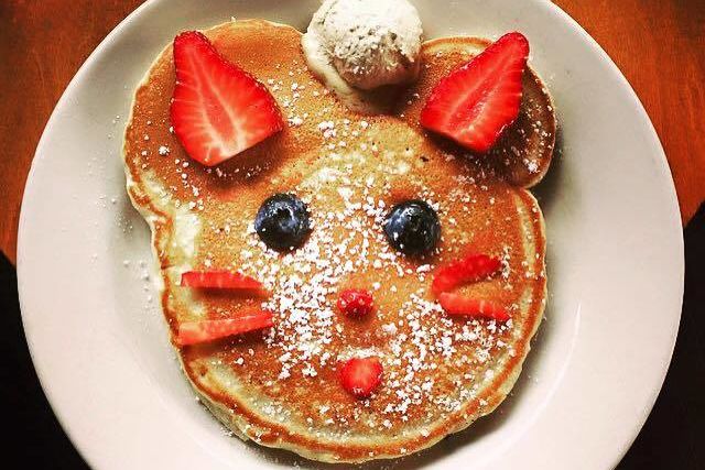 Empire Café | Businesses | Houstonia Magazine