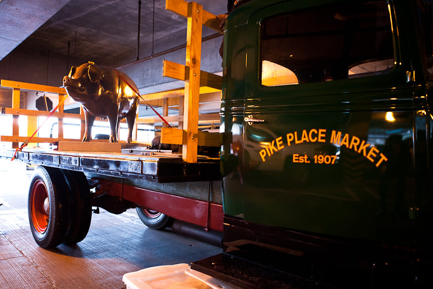 Slide Show: Rachel the Pig Returns to Pike Place Market | Seattle Met