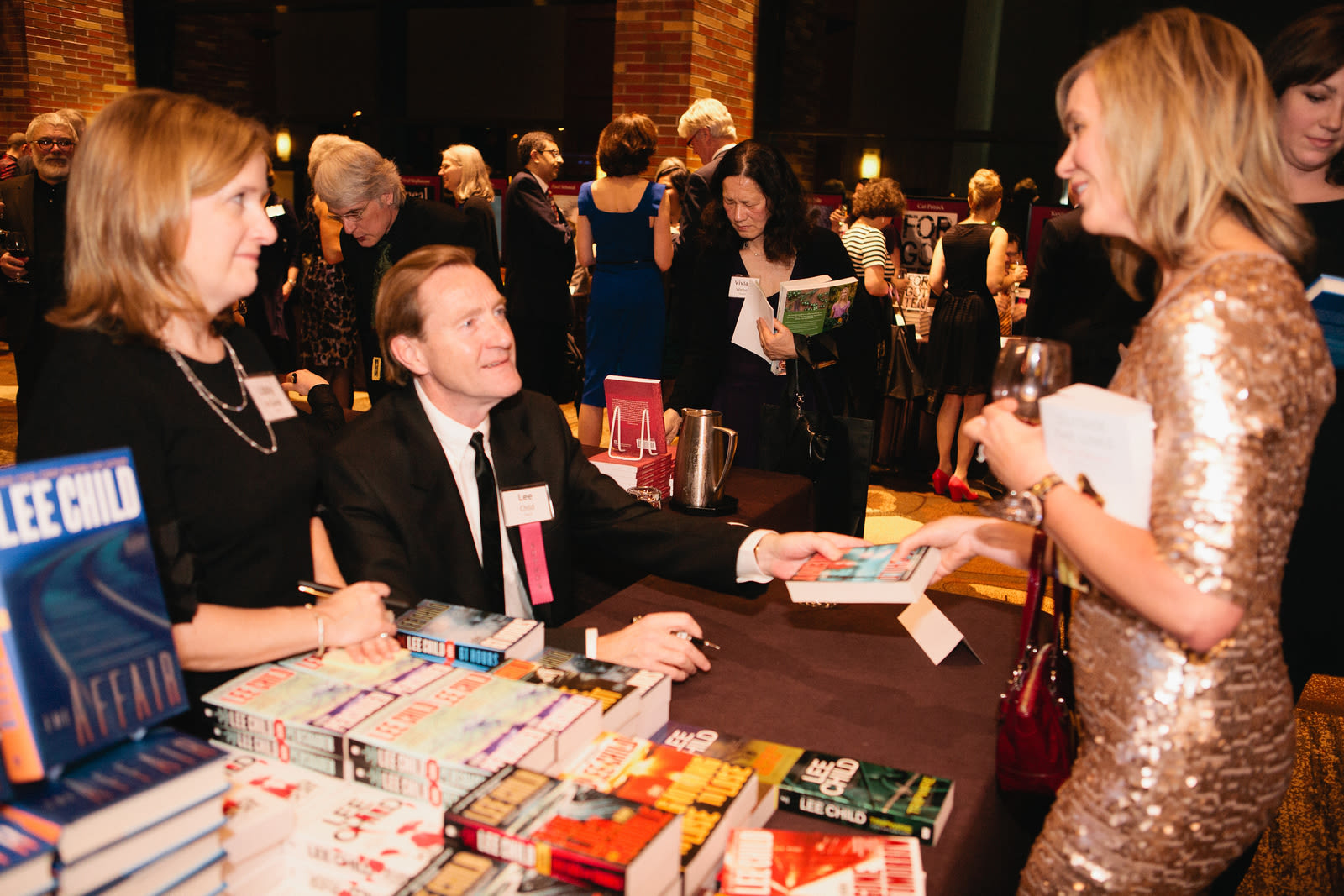 Slide Show: KCLS Foundation’s Literary Lions Gala | Seattle Met