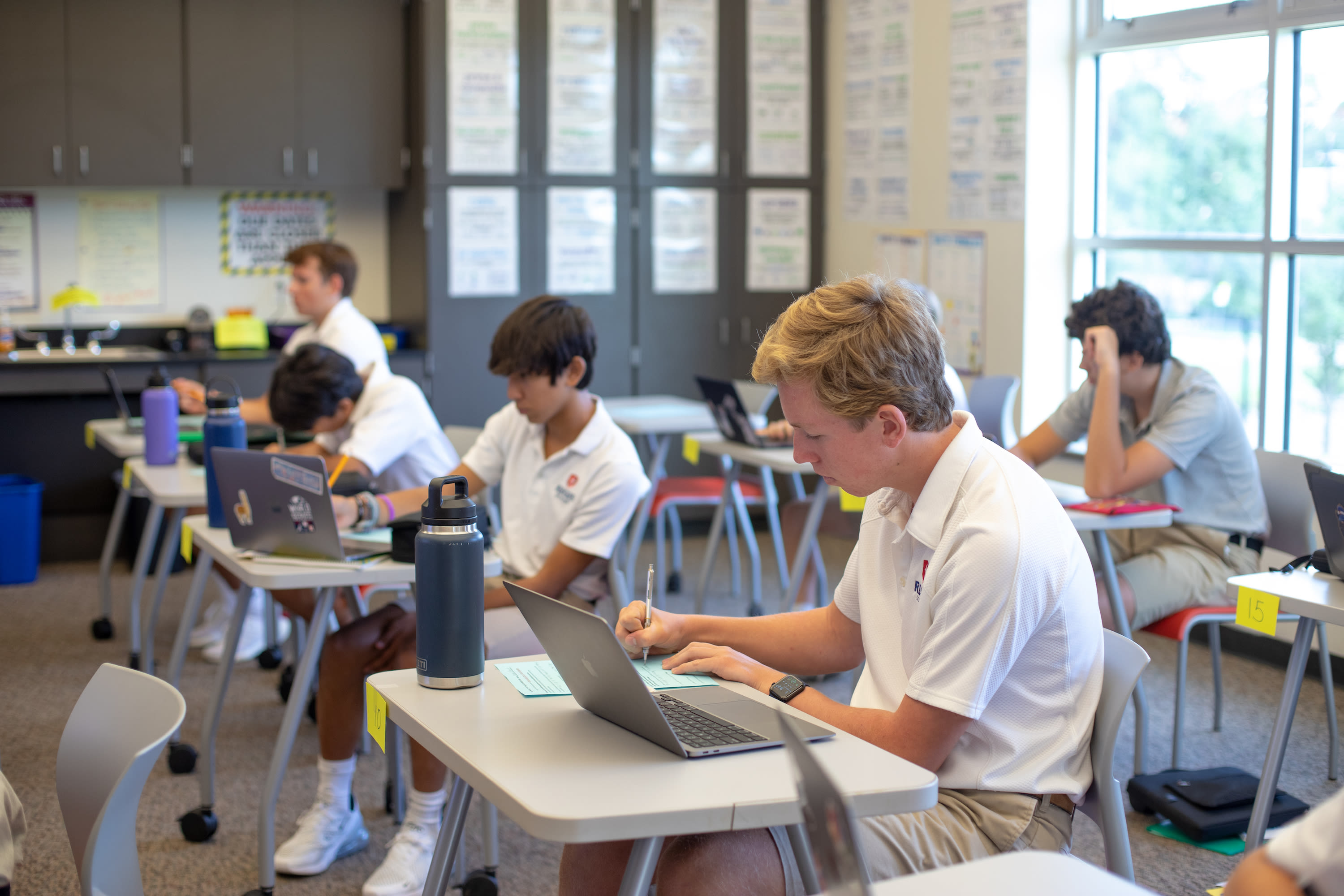 Regis Named Apple Distinguished School for 2022-2025 | Houstonia Magazine