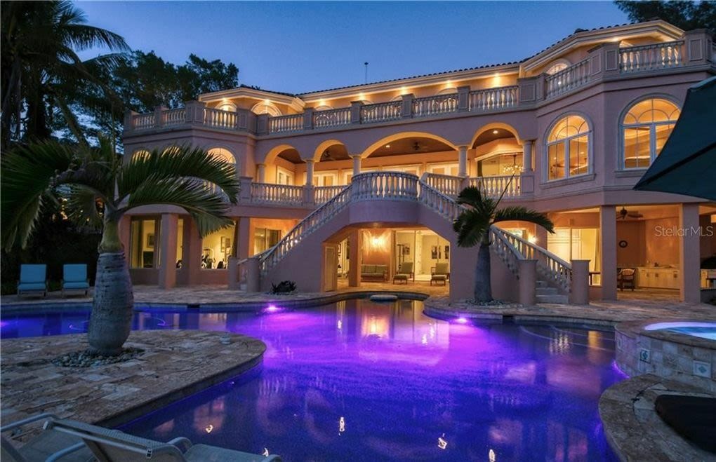 This Longboat Key Beachfront Mansion Just Sold for $10.15 Million ...