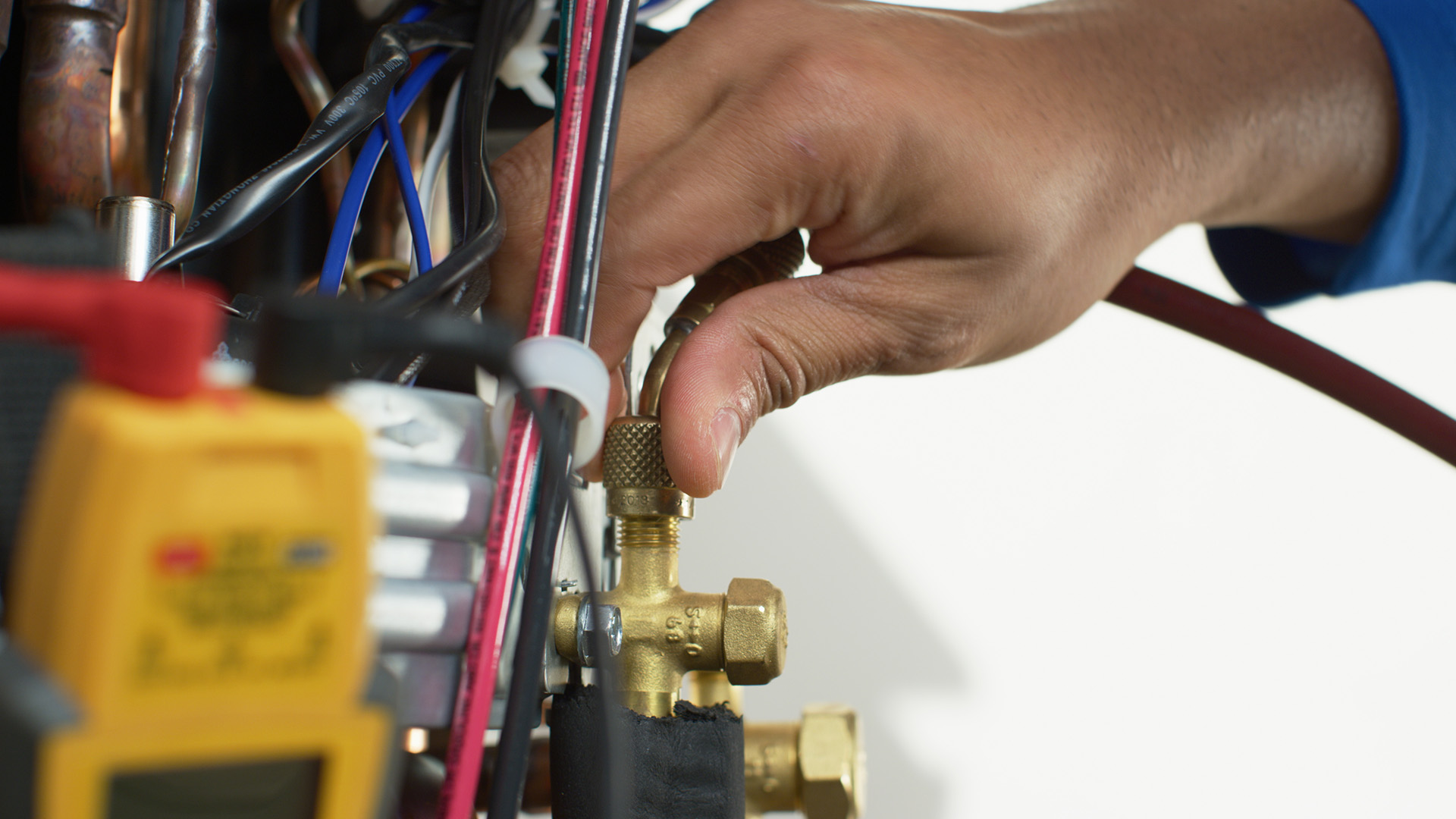 Dealers | Join Our Preferred Dealer Program | Samsung HVAC