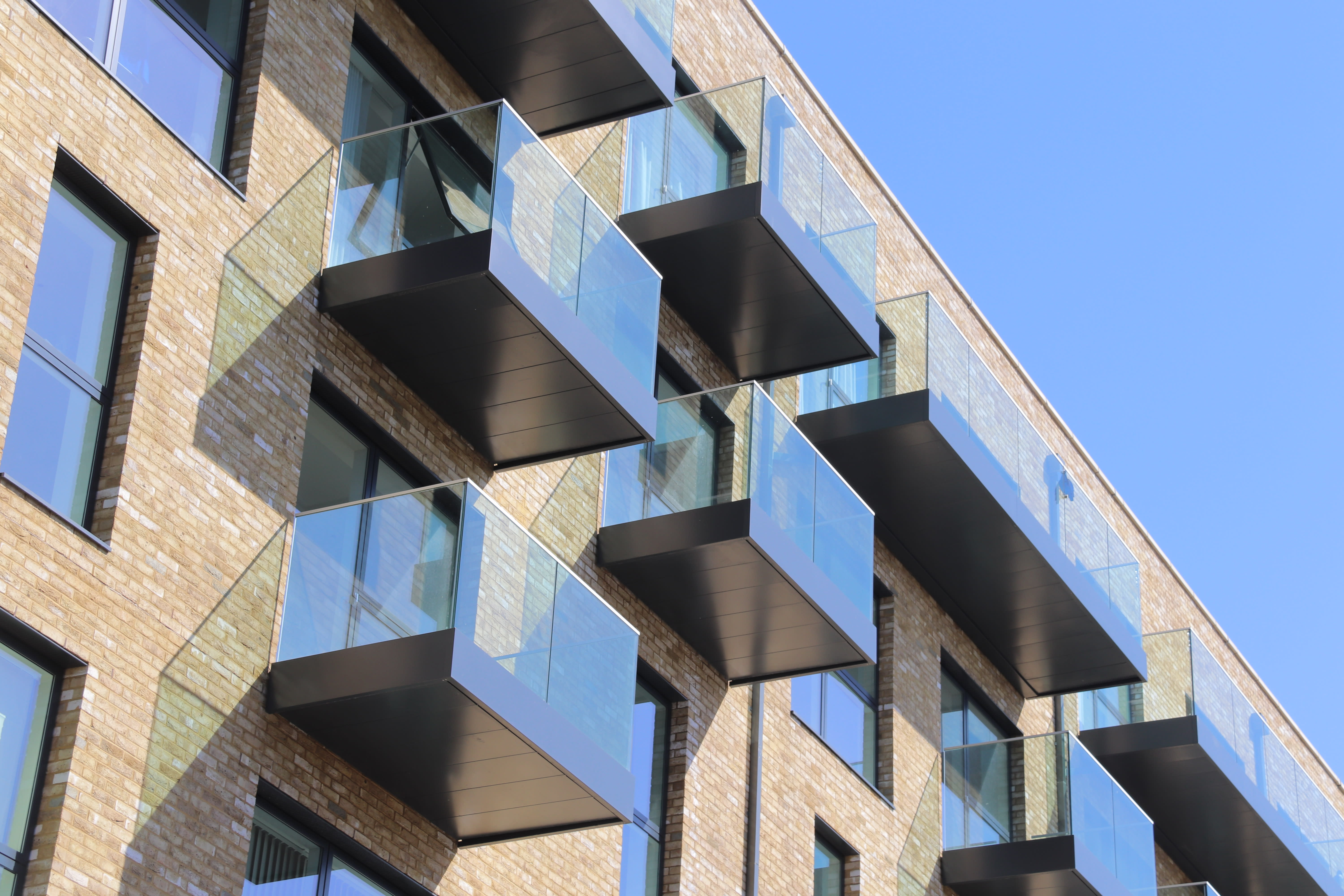 Bishops Gate Fulham High Street - Sapphire Balconies
