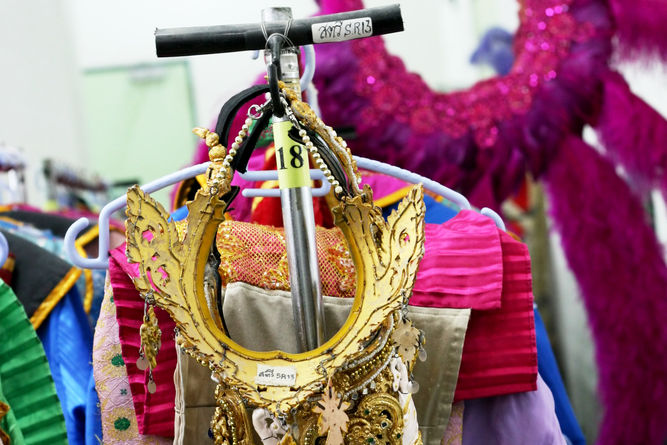 Adrienne Webber’s Costume Shop is Florida Studio Theatre’s Best-Kept ...
