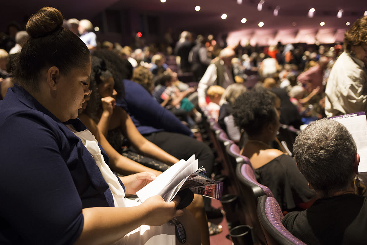 Audience Etiquette 101 | Sarasota Magazine