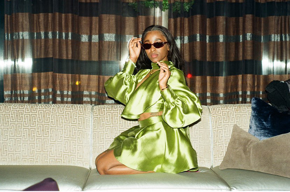 Poshy - ARTIST.PRENEUR / Preneur