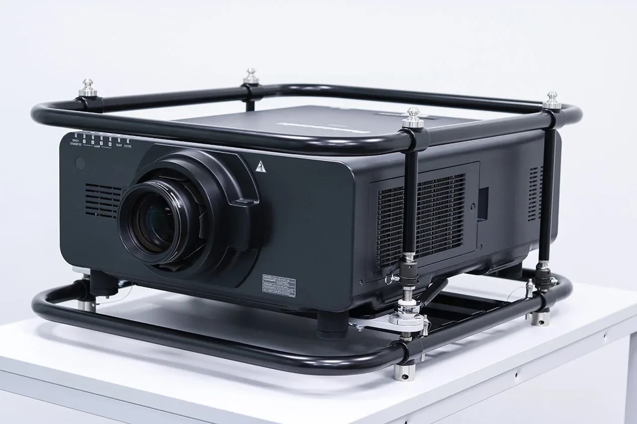 Rental Frame for Panasonic MZ projector series - ET-RFD50 Scandec Systemer