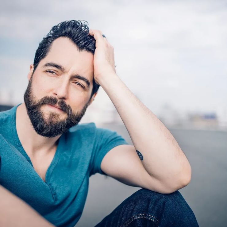 Seth Carico