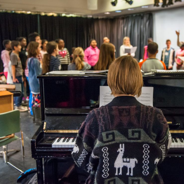 Great ideas: Snappy Operas