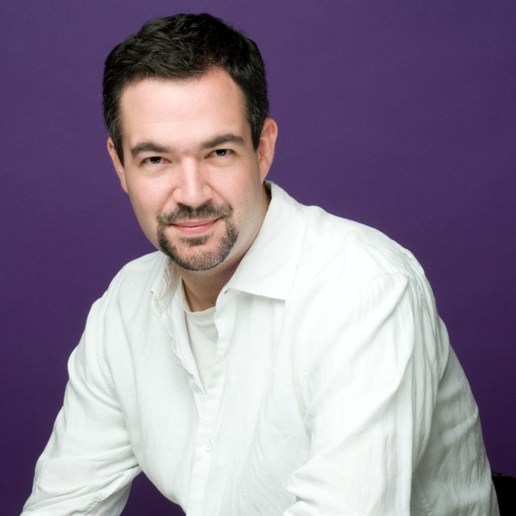 Talking with singers: Giles Tomkins
