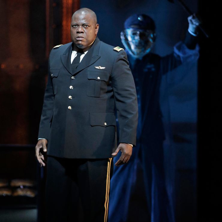 Talking with singers: Alfred Walker