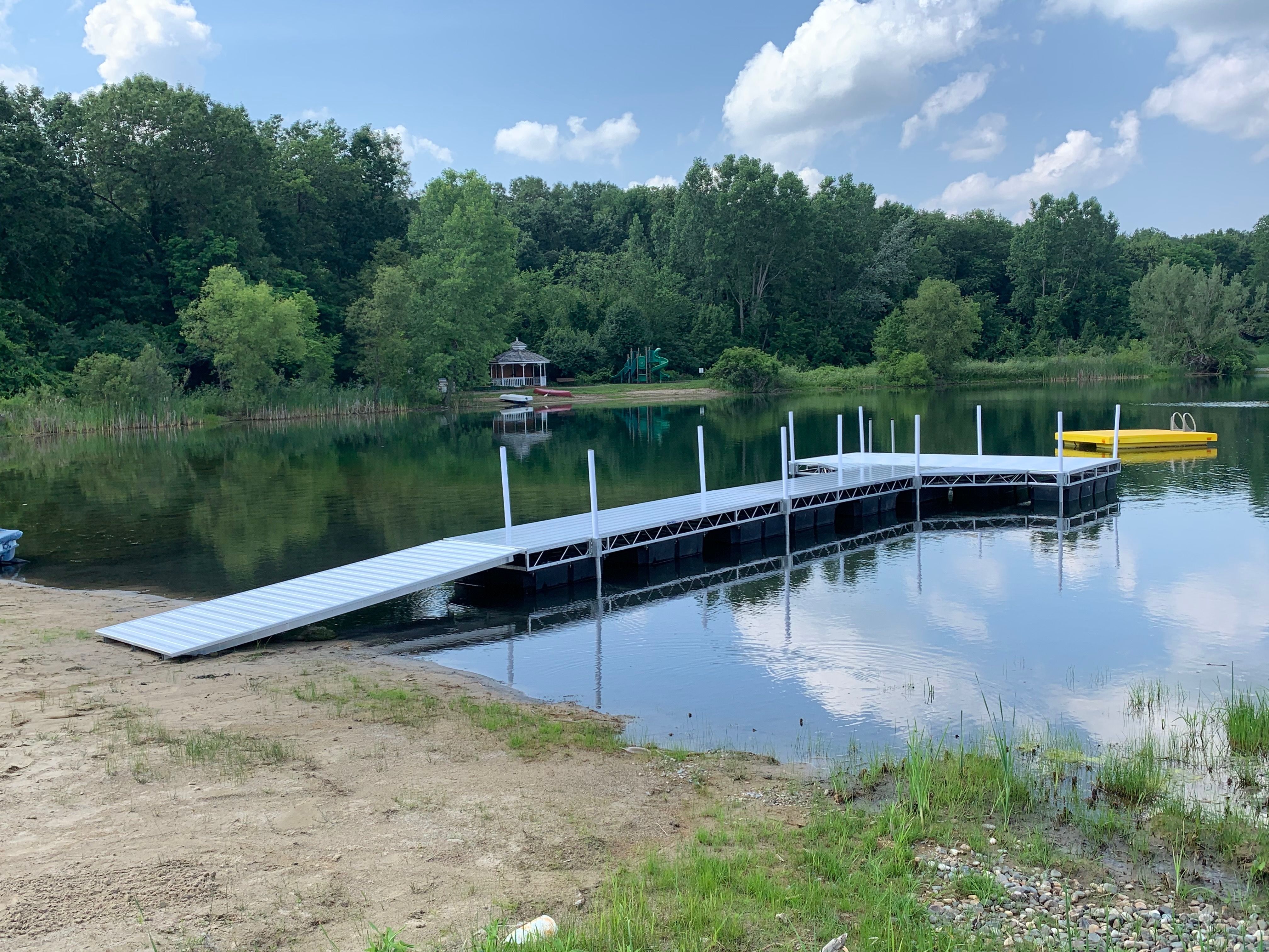Starr Docks | Boat Lifts
