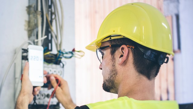 Smartphone Scanning for Field Operations | Scandit