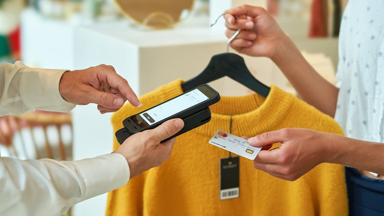 Reshaping Fashion for a New Era with Smartphone Scanning & AR | Guide