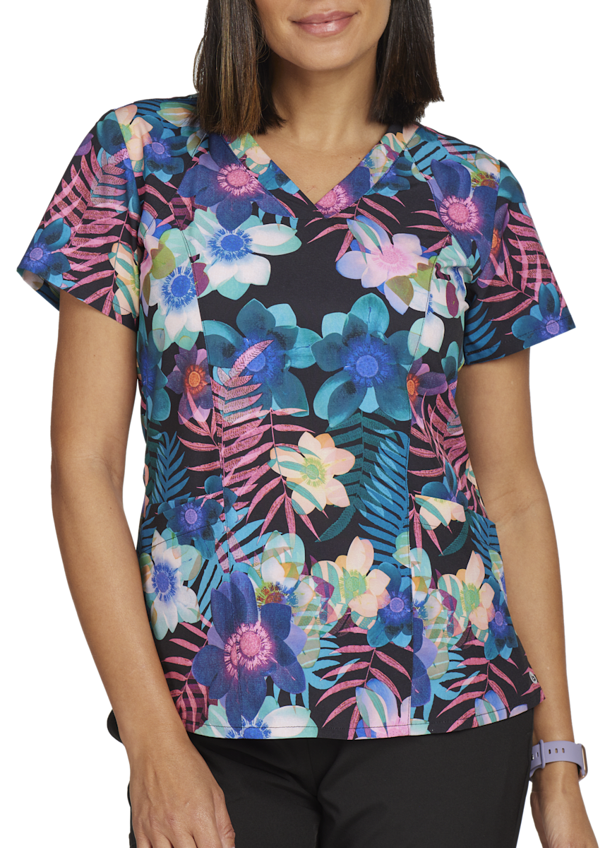 4-Pocket Summer Delight Print V-Neck Top | Scrubs & Beyond