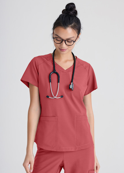 Rhythm 2-Pocket V-Neck Top | Scrubs & Beyond