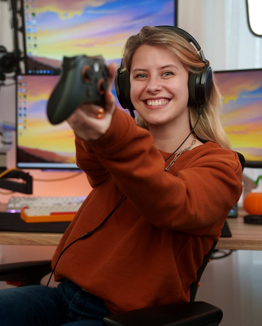 SCUF Valor Pro Black | Performance Xbox Series X|S Controllers