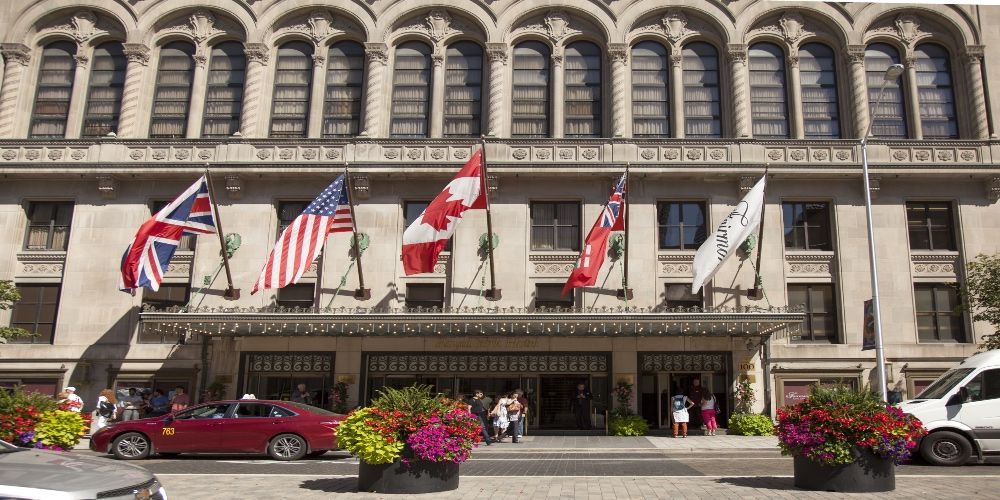 Best of Toronto Walking Tour - Guided Tours