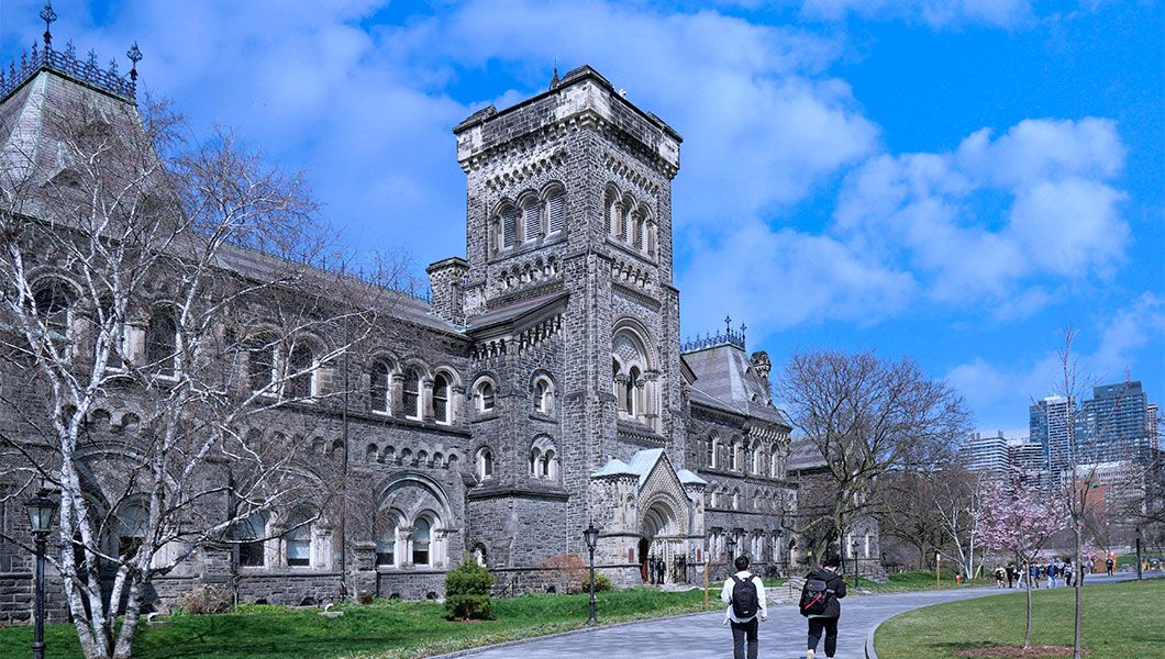 University of Toronto (St George Campus) - See Sight Tours