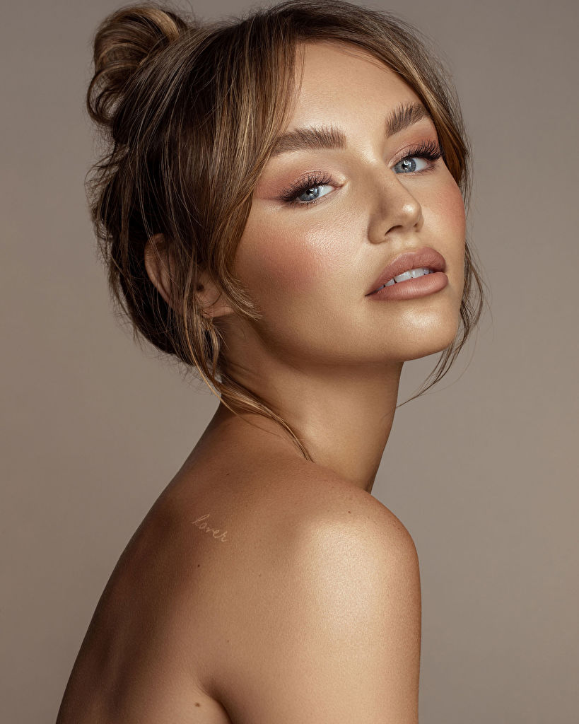 Kateri Dion | Select Chicago | Select Model Management