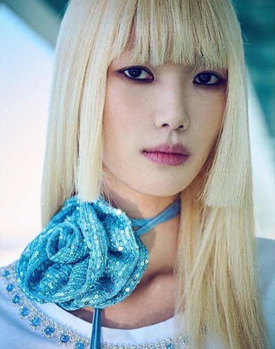 Image | Women | Select Model Paris | Select Model Management