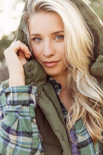 Mainboard | Women | Select Model Miami | Select Model Management