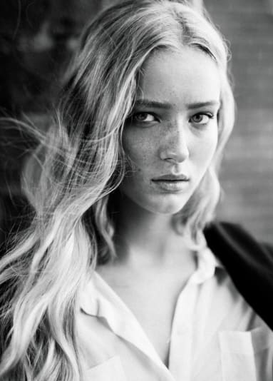 Women | Select Milano | Select Model Management